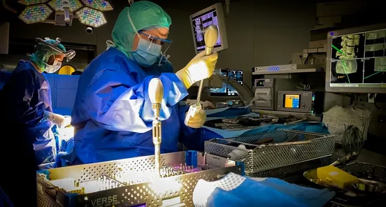 Entdecken Sie jetzt Ihre Karrieremöglichkeiten bei UKBB.