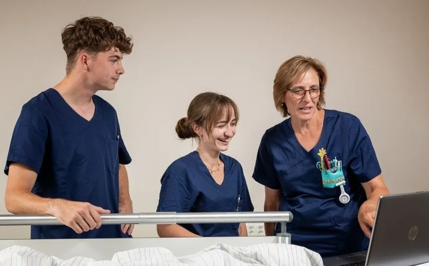 Entdecken Sie jetzt Ihre Karrieremöglichkeiten bei UKBB.